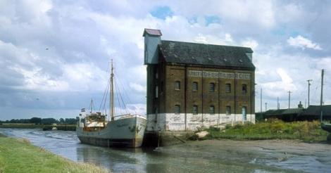 Faversham Creek walk: Kent