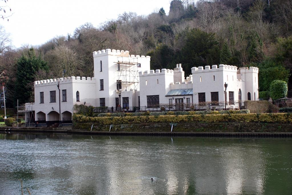 Index of /content/ai-cache/1024/content/discoveringbritain/images/Marlow