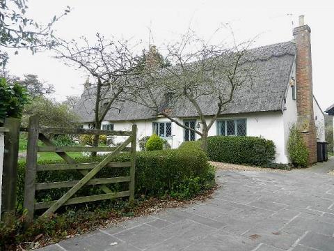 Index of /content/ai-cache/480/content/discoveringbritain/images/Bromham